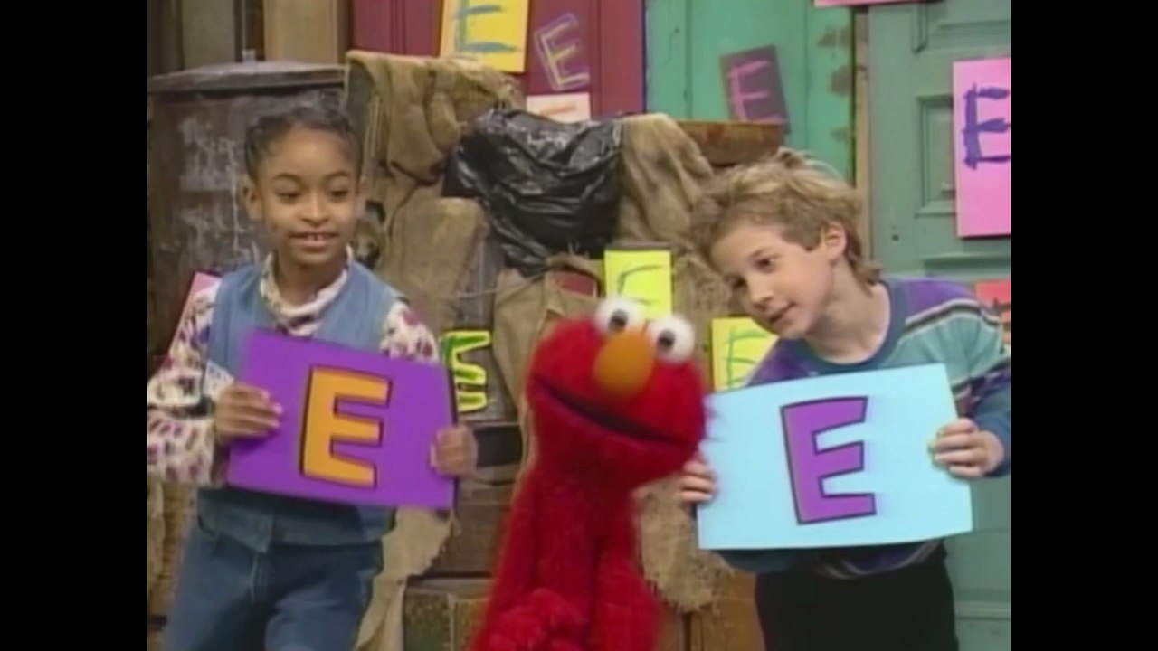 Sesame Street: Elmo's Letter E Song. - video Dailymotion