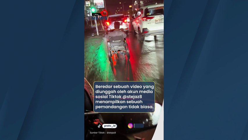 Kursi Roda Modifikasi Dikendarai Seorang Tunawisma Jadi Pemandangan ...