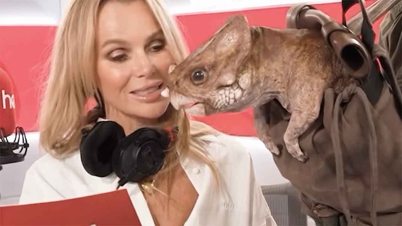 Video: Amanda Holden antar utmaning för att marknadsföra ”Jurassic ...