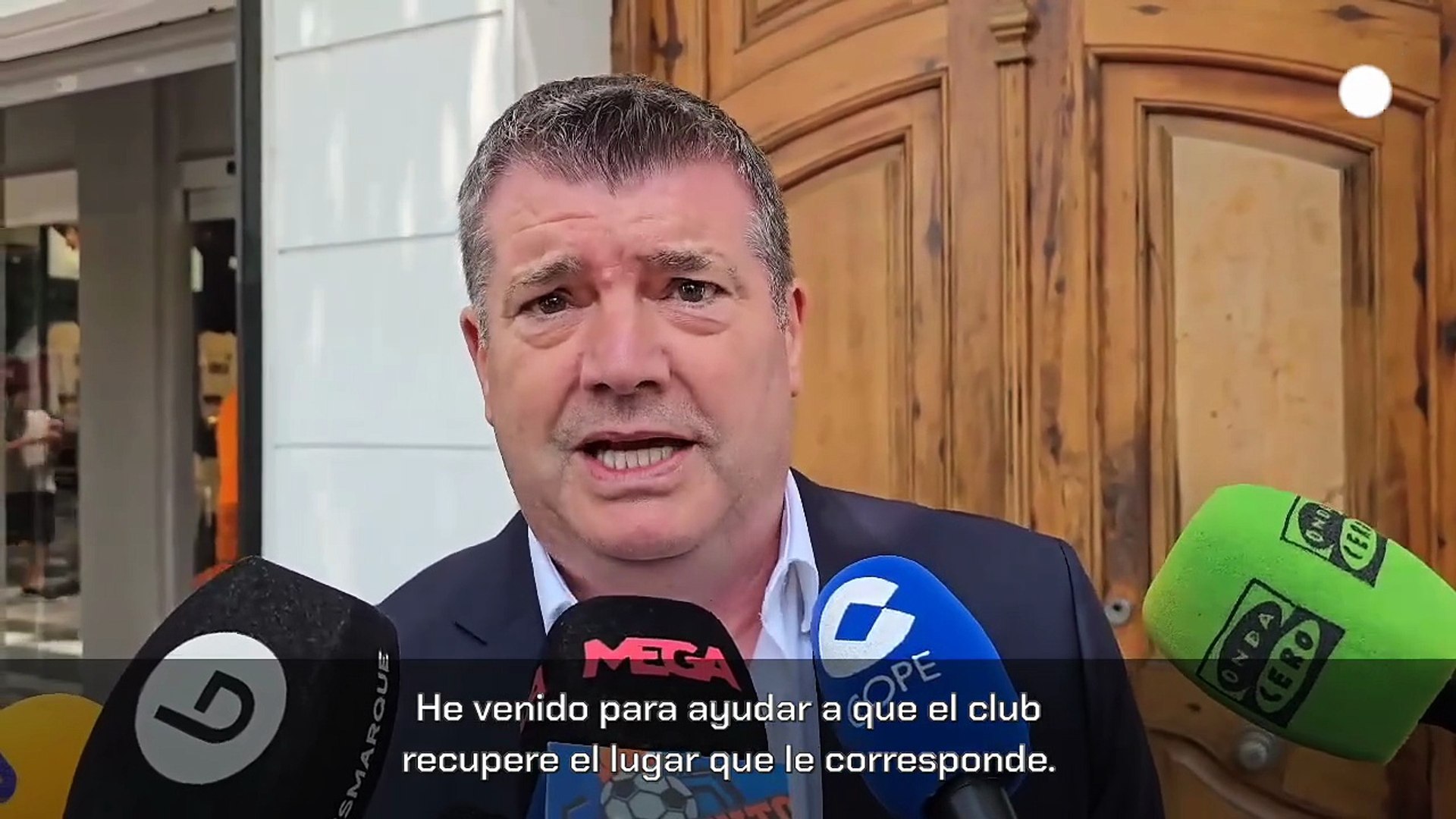 Ron Gourlay: ?Vengo para ayudar a que el Valencia recupere el lugar que ...