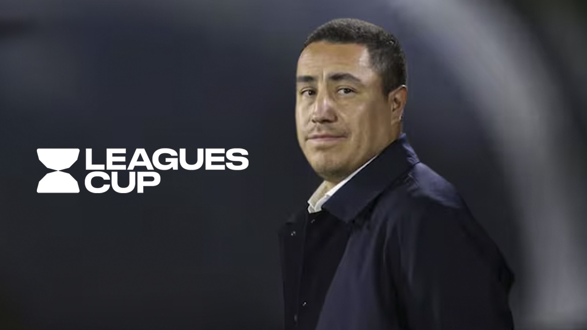 Javier Aguirre y el momento exacto en el que es golpeado con una lata ...