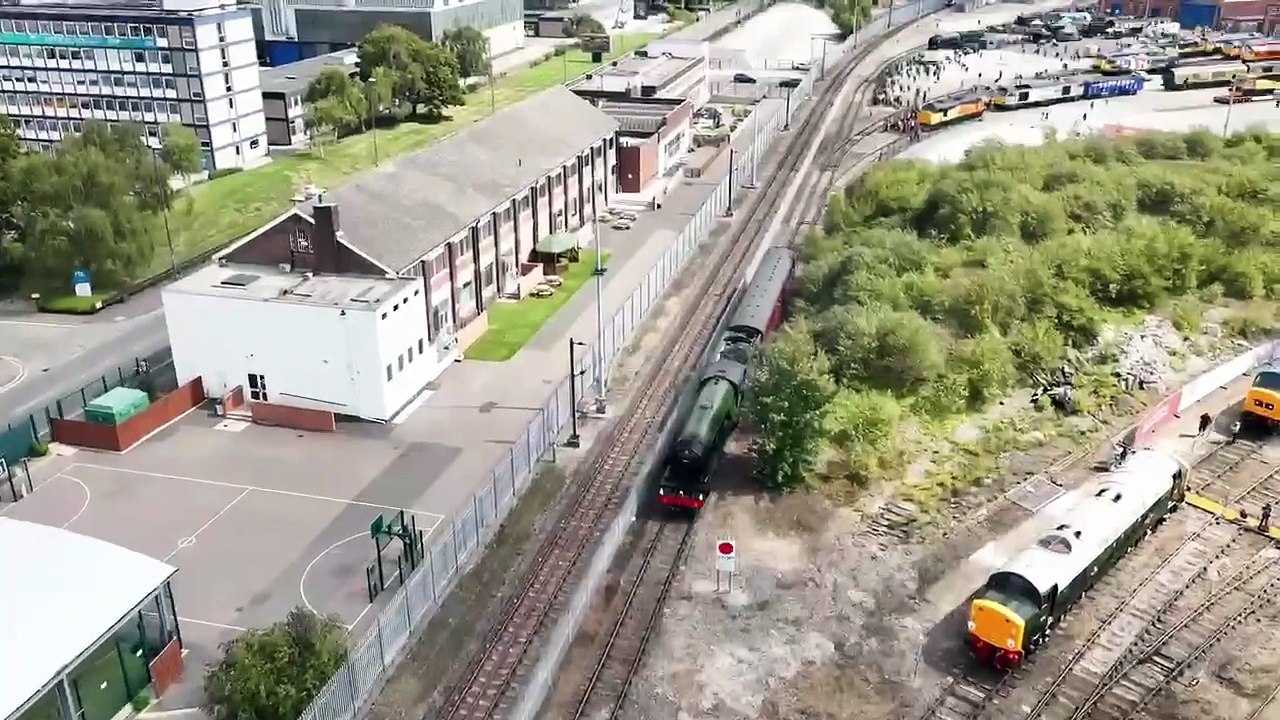 The Flying Scotsman heads back into Derby for The Greatest Gathering ...