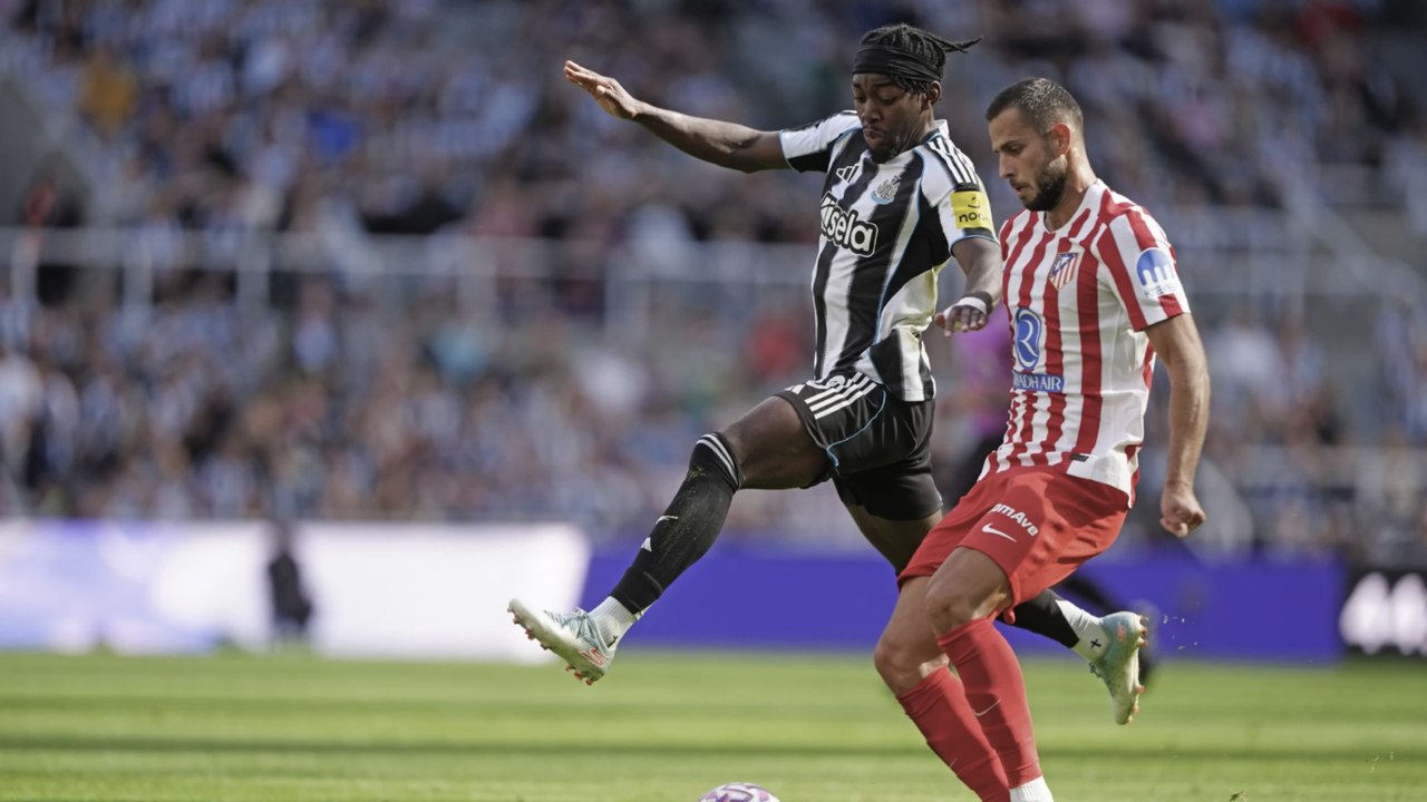 Eddie Howe has “preferred outcome” with Alexander Isak as Newcastle ...