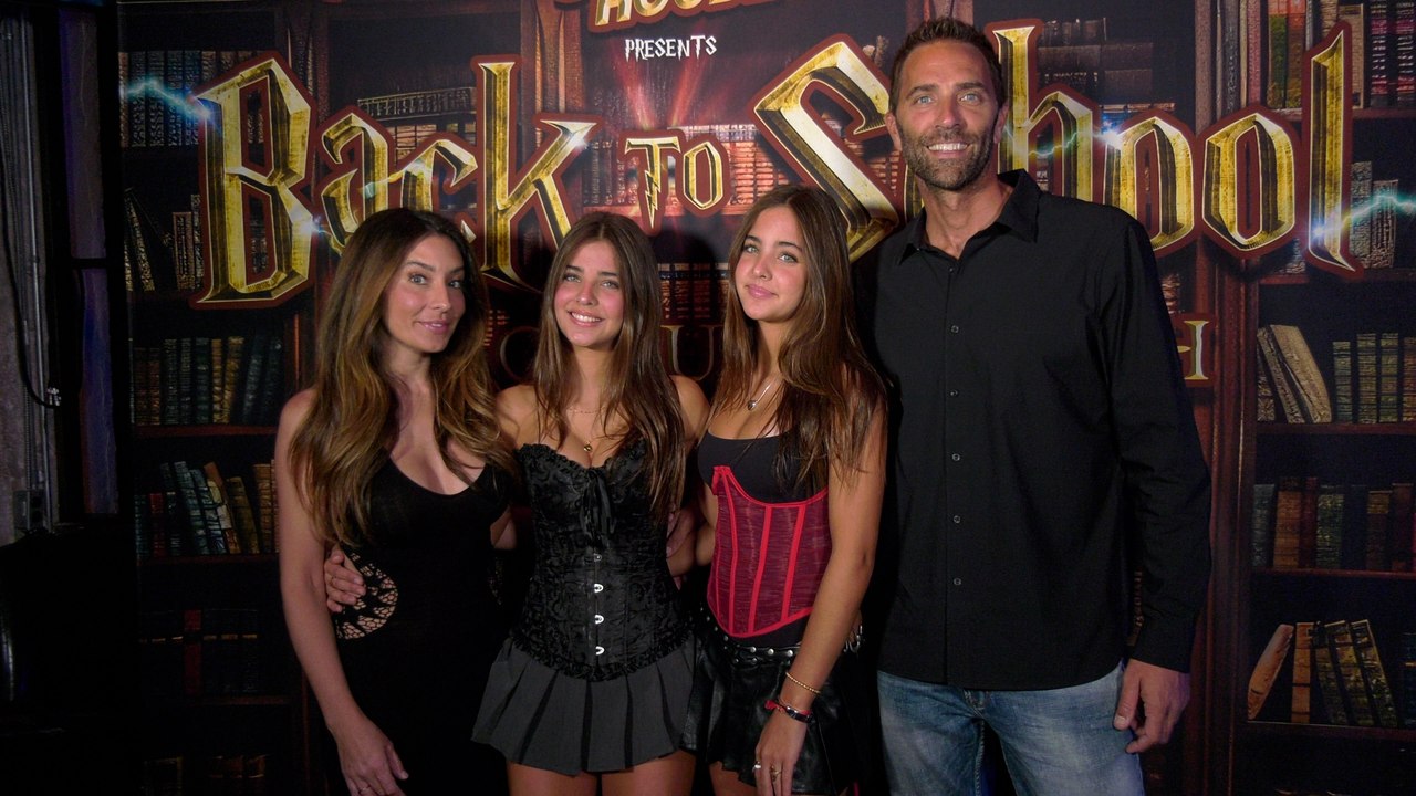 The Clements twins and their parents attend the Jet House Back-to ...