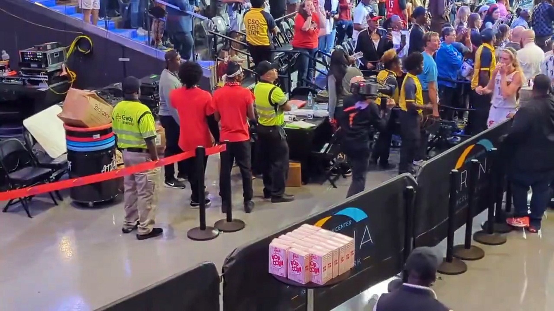 Caitlin Clark trolled the booing Atlanta Dream fans on her way out ...