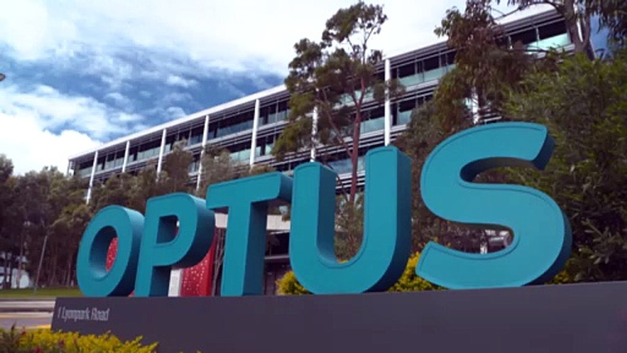 Optus launches independent review into technical failures - video ...