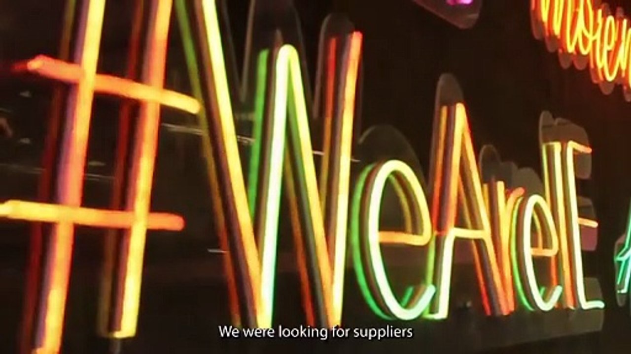 How to Create the Perfect Custom Neon Sign for Your Business - video ...