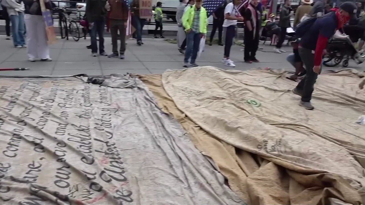 Protesters gather in Washington DC for "No Kings" demonstrations ...