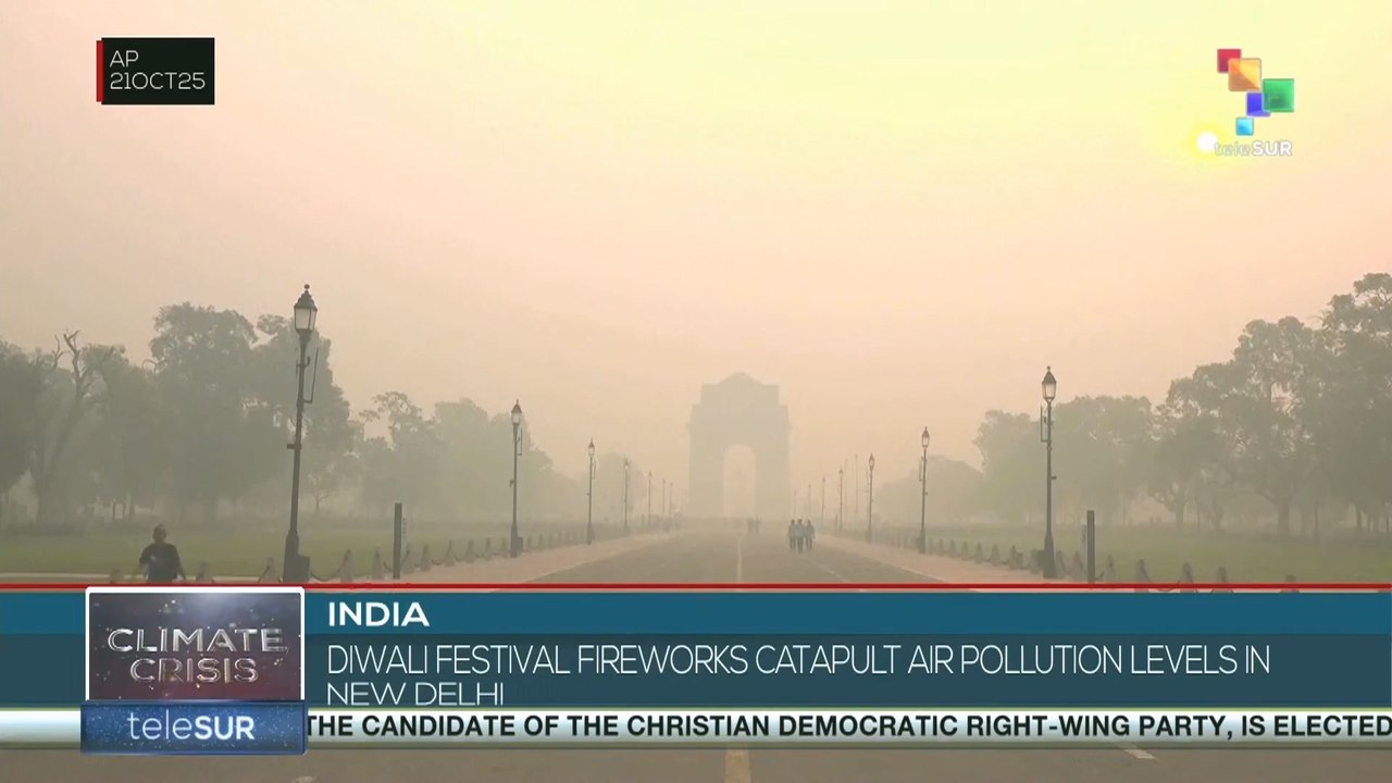INDIA l Pollution levels rise in New Delhi during Diwali Festival ...