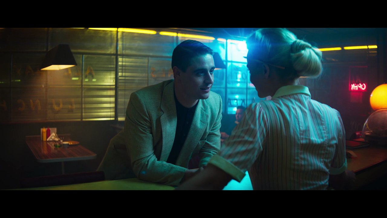 Terminal Film Extrait - Margot Robbie donne une bonne leçon - Vidéo ...