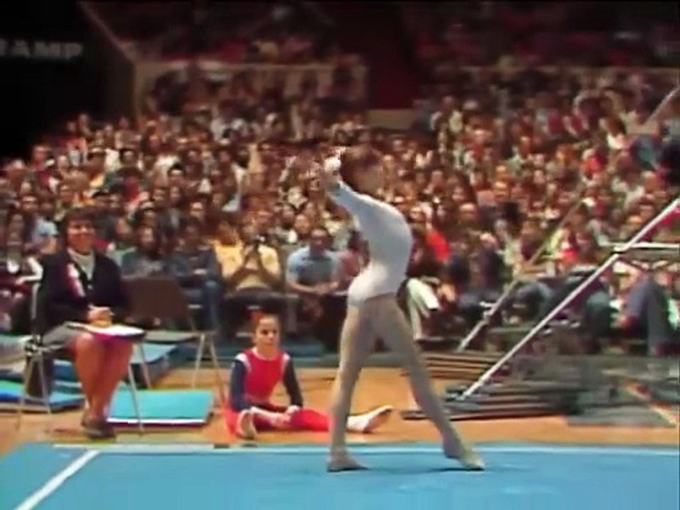 Nadia Comaneci - Floor Exercise - 1976 American Cup - Vídeo Dailymotion
