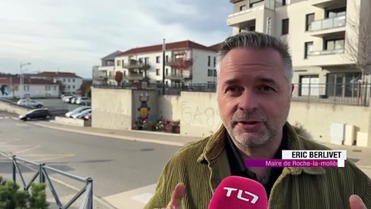 INTERVIEW : Le maire de Roche-la-Molière porte plainte après un tag « Ga42 » - Vidéo Dailymotion