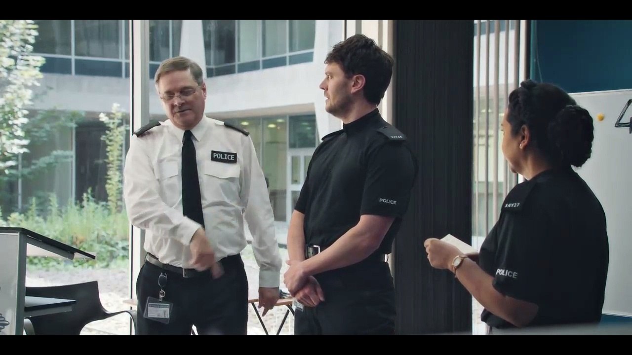 Piglets - Season 2 Episode 4 - In Plain Sight - Video Dailymotion