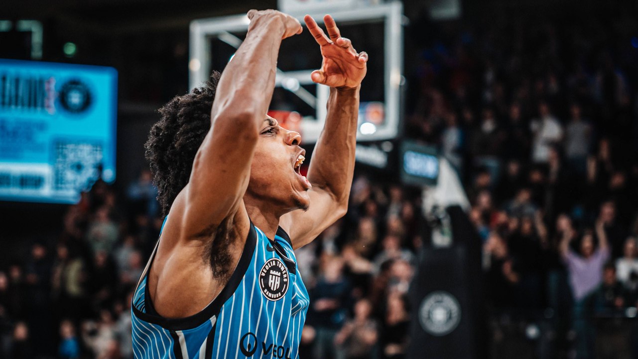 Im Video: Williams trifft den Gamewinner! Towers gelingt gegen Ulm ...