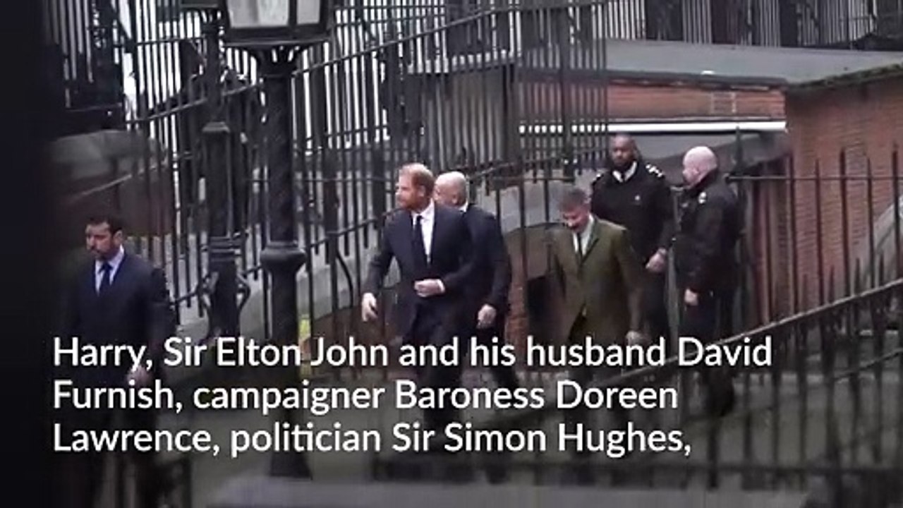 Harry arrives in court for his hearing against Associated Newspapers ...