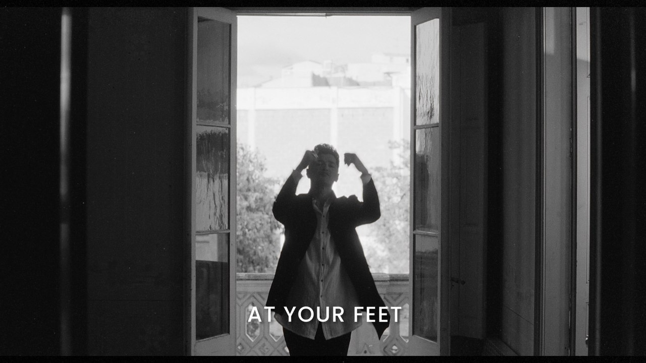 The Script - At Your Feet (Lyric Video) - video Dailymotion
