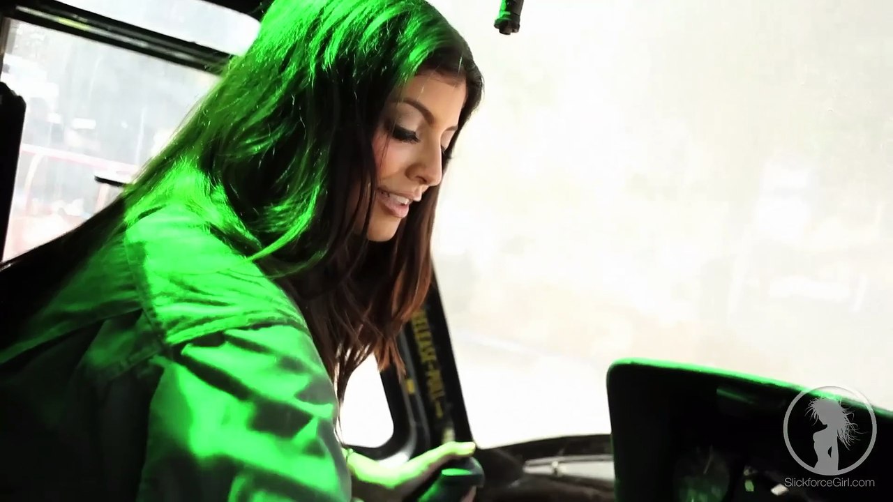 ERIKA MEDINA HOT & SEXY AIR FORCE PHOTO SHOOT - video Dailymotion