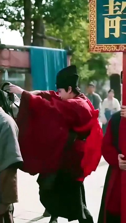 She Rules The Palace, Now She Rules My House - video Dailymotion