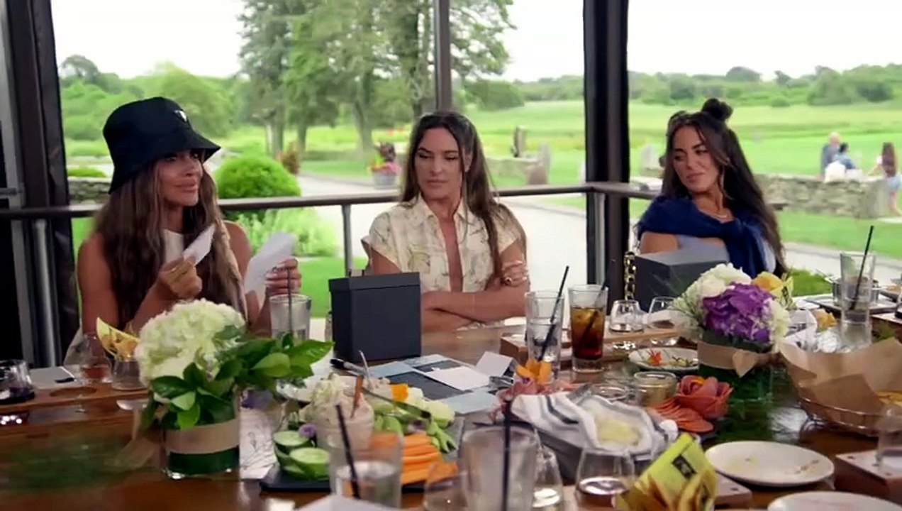 The Housewives of Rhode Island S01E04 - video Dailymotion