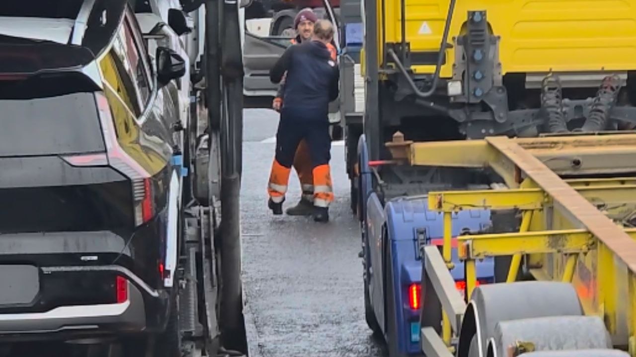 Tense Exchange Between Two Drivers Before They Return To Their Vehicles ...