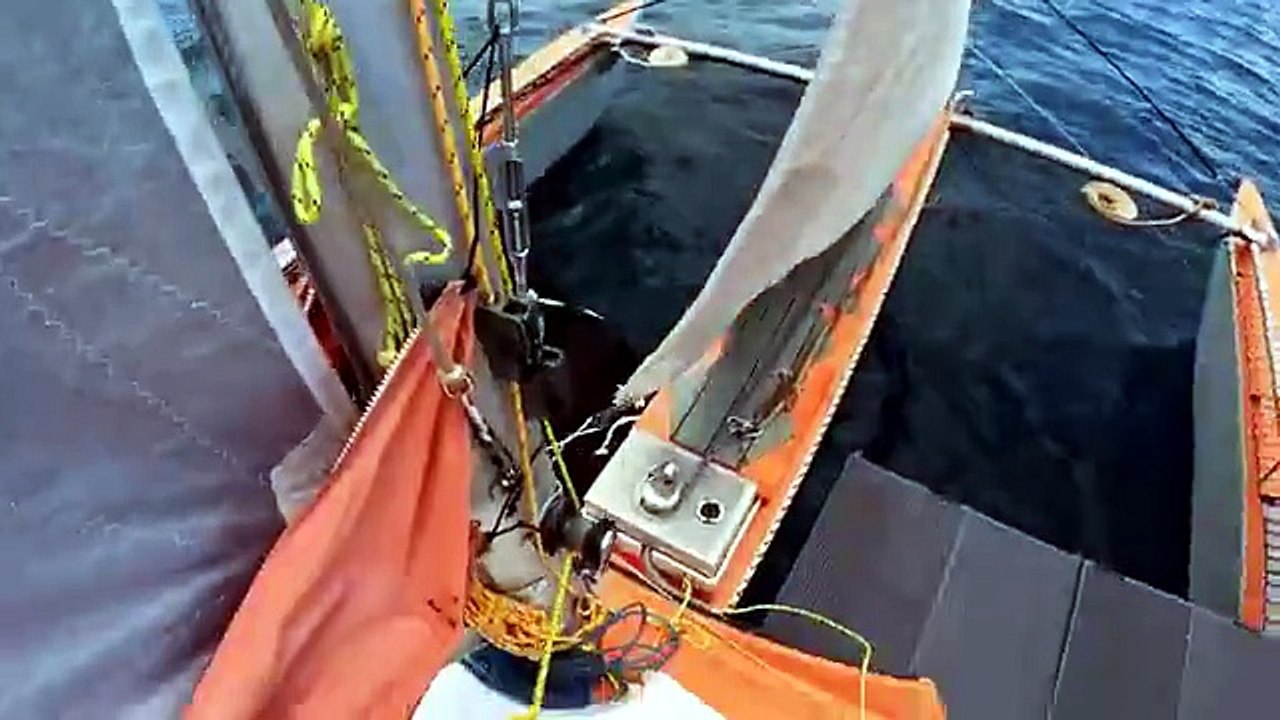 Life On The Ocean In Remote Australia (TREASURE HUNTING & SPEARFISHING ...