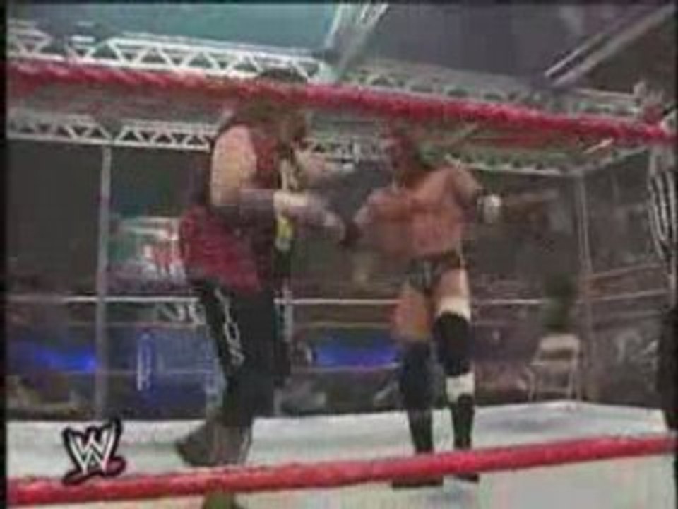 Triple H VS Mick Foley - Cage - The Best Match - wwe part 1 - Vidéo ...