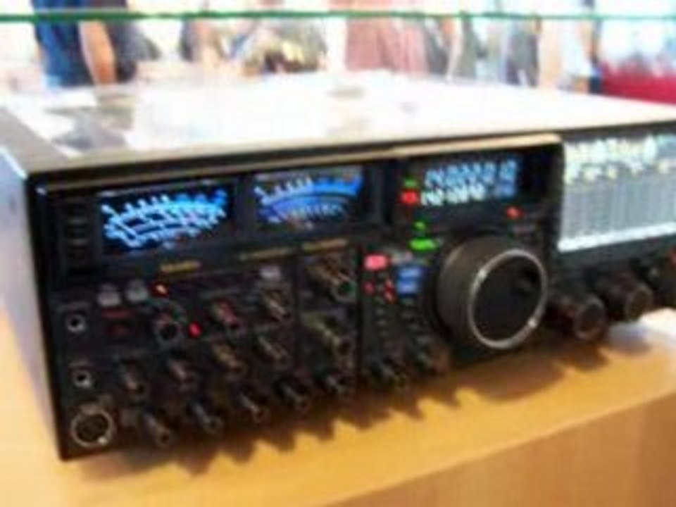 YAESU FTdx 9000D (F4FGY) - Vidéo Dailymotion