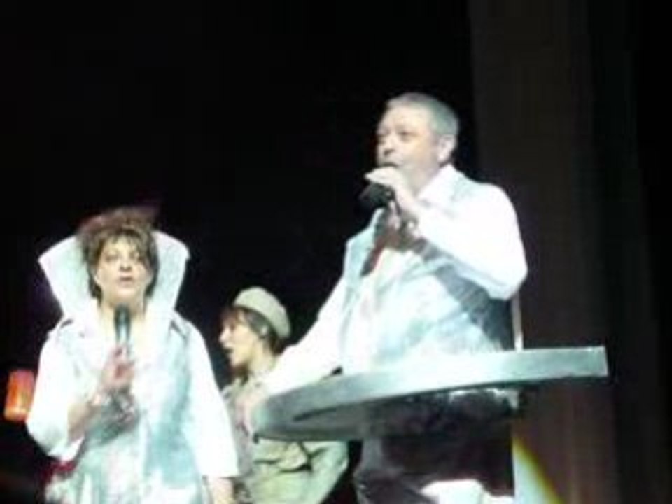 Bernard chanteur des Concerts Roannais - Mars 2008 030 - Vidéo Dailymotion