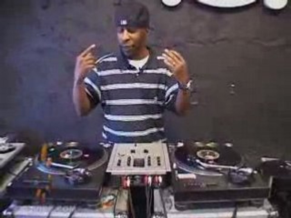 DJ Roc Raida Breaks Down Bodytricks - video Dailymotion