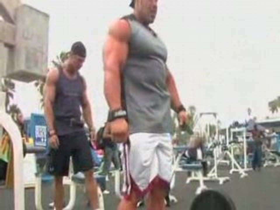 Muscle Beach - Joe Tong ,Shawn Lasley & Jay Cutler pt2 - Vidéo Dailymotion