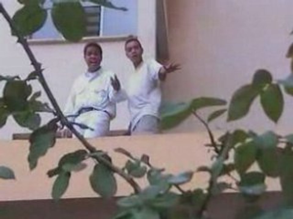 Vondron'ny artista evanjelika - Masoandro Miposaka - Vidéo Dailymotion