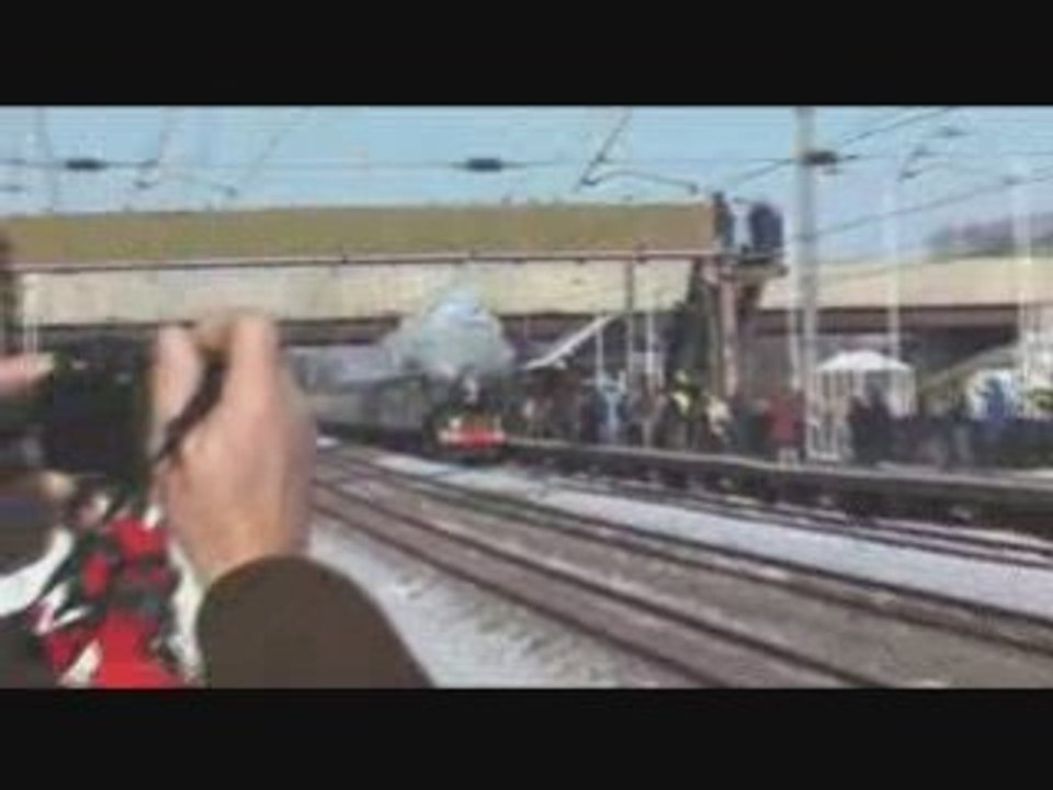A1 60163 Tornado Talisman - Arlesey Station - 7th feb 2009 - video ...