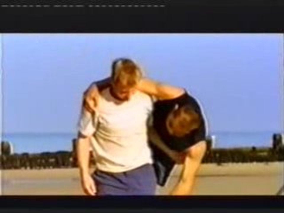 DV8 Physical Theater - The cost of living 2 - Vidéo Dailymotion