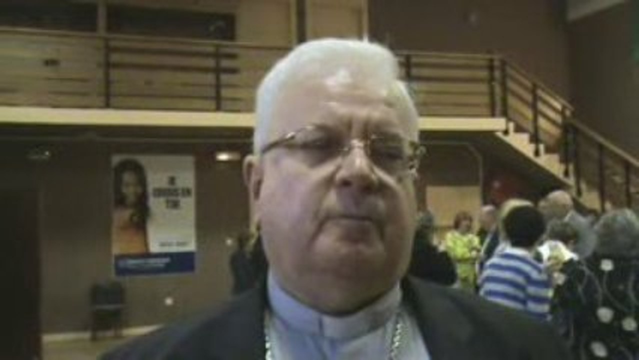 Interview de Mgr Pierre Raffin - Vidéo Dailymotion